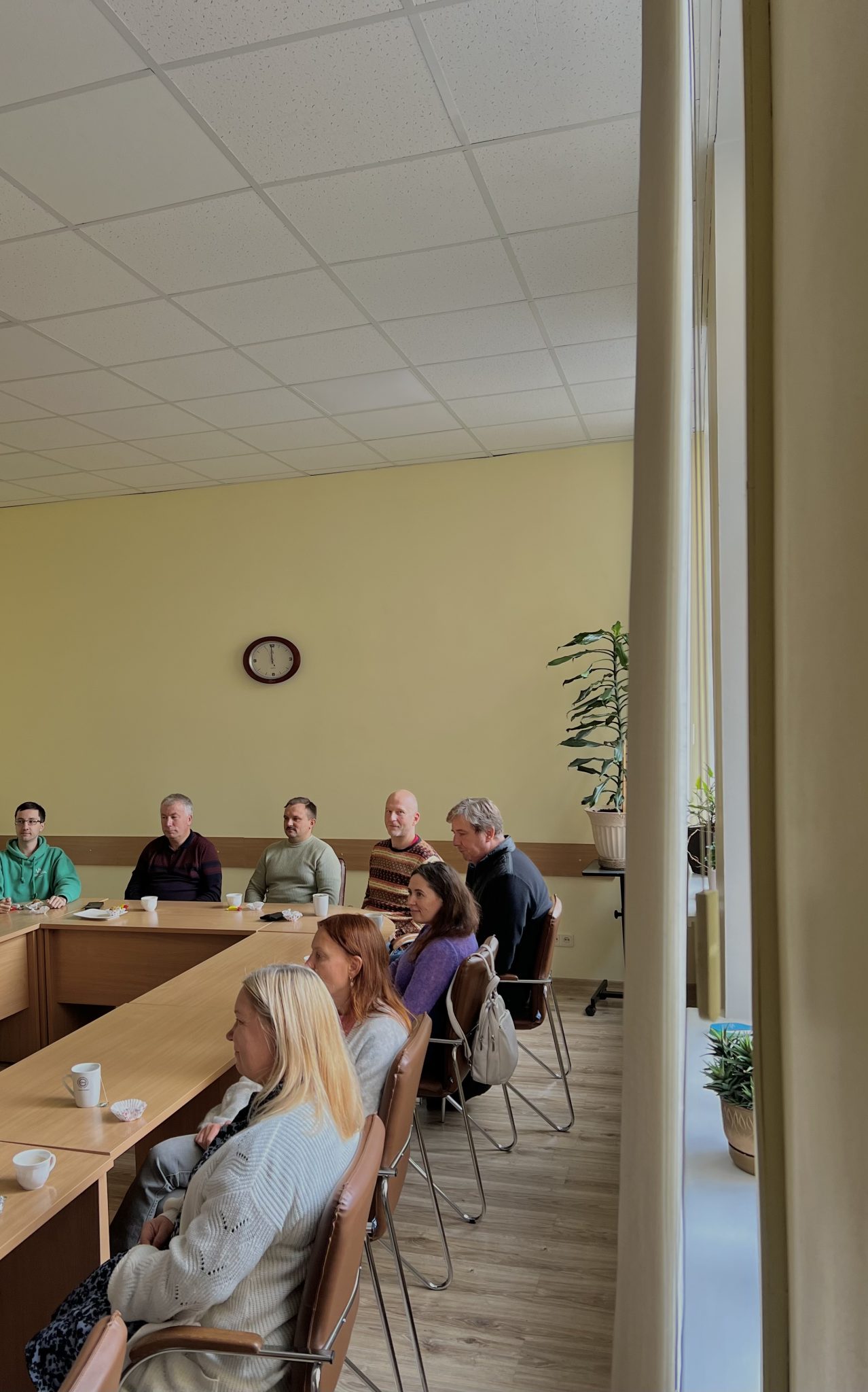 EIF dėstytojai paminėjo artėjančią Mokytojų dieną – VIKO Elektronikos ...